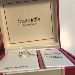 Footnotes | Jewelry | New Footnotes Silver Heart Family Necklace | Poshmark